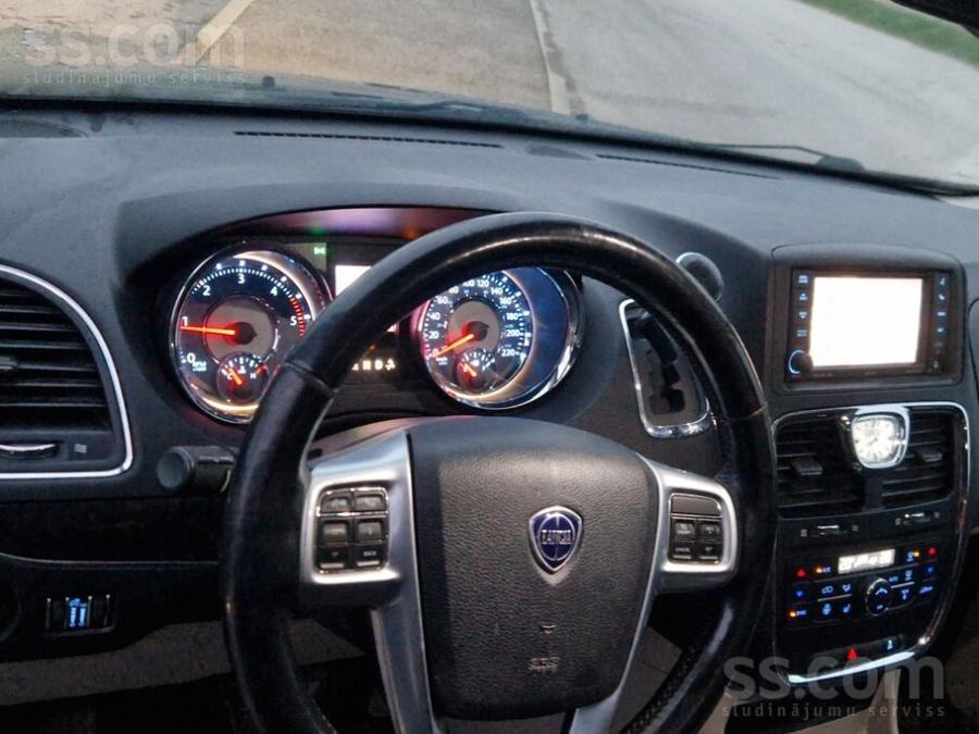 Zils Lancia Voyager 2013 Dobele, ar dzinēja tilpumu 2.80 L un nobraukumu 310 tūkst. km par 6500 €, foto 7 vietnē AUTOMOTO.COM.LV