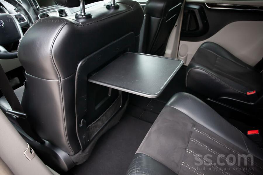 Grey Lancia Voyager 2012 in Tukums, with an engine capacity of 2.80 L and mileage of 0 thousand km for 8990 €, photo 12 on AUTOMOTO.COM.LV
