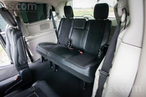 Grey Lancia Voyager 2012 in Tukums, with an engine capacity of 2.80 L and mileage of 0 thousand km for 8990 €, photo 13 on AUTOMOTO.COM.LV