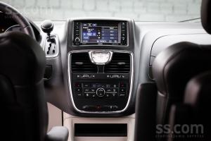 Grey Lancia Voyager 2012 in Tukums, with an engine capacity of 2.80 L and mileage of 0 thousand km for 8990 €, photo 20 on AUTOMOTO.COM.LV