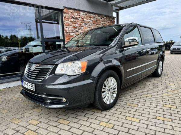 Pelēks Lancia Voyager 2012 Talsi, ar dzinēja tilpumu 2.80 L un nobraukumu 286 tūkst. km par 7700 €, foto 6 vietnē AUTOMOTO.COM.LV