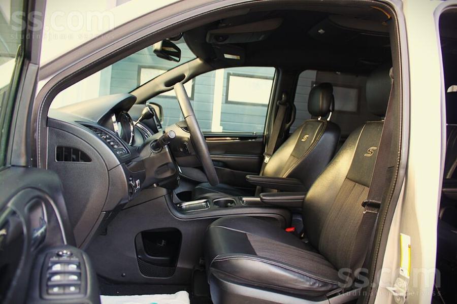 Pelēks Lancia Voyager 2016 Rīga, ar dzinēja tilpumu 2.80 L un nobraukumu 0 tūkst. km par 11690 €, foto 17 vietnē AUTOMOTO.COM.LV