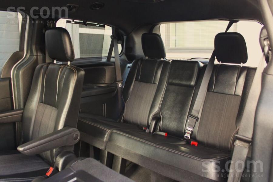 Pelēks Lancia Voyager 2016 Rīga, ar dzinēja tilpumu 2.80 L un nobraukumu 0 tūkst. km par 11690 €, foto 23 vietnē AUTOMOTO.COM.LV