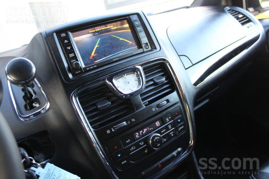 Pelēks Lancia Voyager 2016 Rīga, ar dzinēja tilpumu 2.80 L un nobraukumu 0 tūkst. km par 11690 €, foto 30 vietnē AUTOMOTO.COM.LV