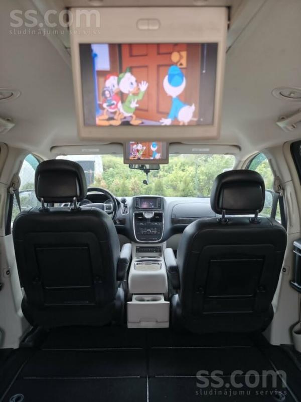 Серый Лянча Voyager 2011 в Рига, объемом двигателя 2.80 л и пробегом 287 тыс. км за 8900 €, фото 10 на AUTOMOTO.COM.LV