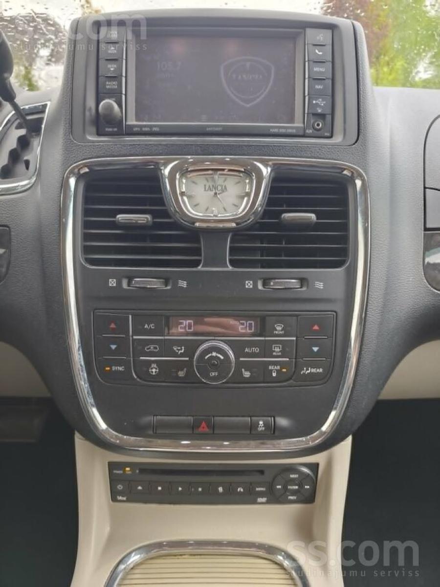 Pelēks Lancia Voyager 2011 Rīga, ar dzinēja tilpumu 2.80 L un nobraukumu 287 tūkst. km par 8900 €, foto 14 vietnē AUTOMOTO.COM.LV