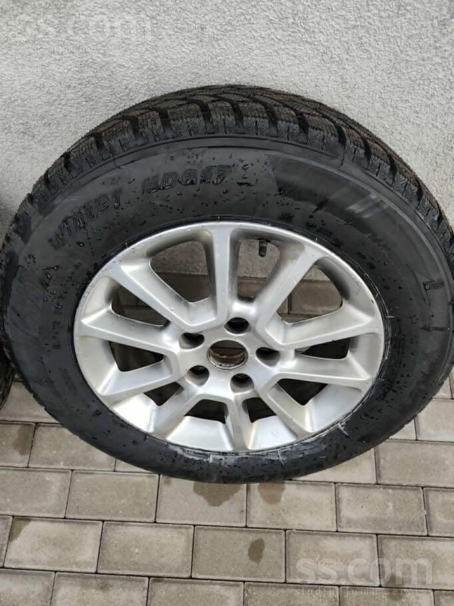 Pelēks Lancia Voyager 2011 Rīga, ar dzinēja tilpumu 2.80 L un nobraukumu 287 tūkst. km par 8900 €, foto 25 vietnē AUTOMOTO.COM.LV