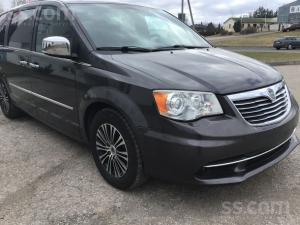 Pelēks Lancia Voyager 2012 Jelgava, ar dzinēja tilpumu 2.80 L un nobraukumu 249 tūkst. km par 10500 €, foto  vietnē AUTOMOTO.COM.LV