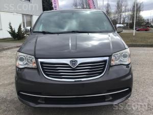 Pelēks Lancia Voyager 2012 Jelgava, ar dzinēja tilpumu 2.80 L un nobraukumu 249 tūkst. km par 10500 €, foto 7 vietnē AUTOMOTO.COM.LV