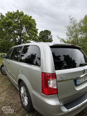 Серый Лянча Voyager 2012 в Вильнюс, объемом двигателя 2.80 л и пробегом 168 тыс. км за 5950 €, фото 5 на AUTOMOTO.COM.LV