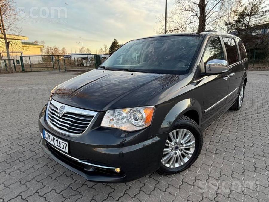 Pelēks Lancia Voyager 2012 Rīga, ar dzinēja tilpumu 2.80 L un nobraukumu 0 tūkst. km par 7850 €, foto 6 vietnē AUTOMOTO.COM.LV