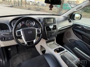 Pelēks Lancia Voyager 2012 Rīga, ar dzinēja tilpumu 2.80 L un nobraukumu 0 tūkst. km par 7850 €, foto 16 vietnē AUTOMOTO.COM.LV