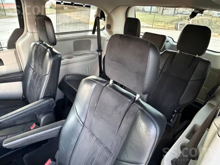 Pelēks Lancia Voyager 2012 Rīga, ar dzinēja tilpumu 2.80 L un nobraukumu 0 tūkst. km par 7850 €, foto 20 vietnē AUTOMOTO.COM.LV