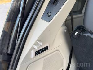 Pelēks Lancia Voyager 2012 Rīga, ar dzinēja tilpumu 2.80 L un nobraukumu 0 tūkst. km par 7850 €, foto 27 vietnē AUTOMOTO.COM.LV