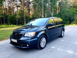 Grey Lancia Voyager 2012 in Riga, with an engine capacity of 2.80 L and mileage of 352 thousand km for 4950 €, photo  on AUTOMOTO.COM.LV