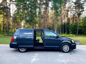 Grey Lancia Voyager 2012 in Riga, with an engine capacity of 2.80 L and mileage of 352 thousand km for 4950 €, photo 7 on AUTOMOTO.COM.LV