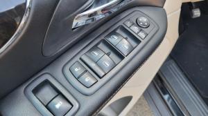Pelēks Lancia Voyager 2012 Rīga, ar dzinēja tilpumu 2.80 L un nobraukumu 224 tūkst. km par 8550 €, foto 10 vietnē AUTOMOTO.COM.LV