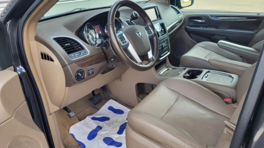 Pelēks Lancia Voyager 2012 Rīga, ar dzinēja tilpumu 2.80 L un nobraukumu 224 tūkst. km par 8550 €, foto 11 vietnē AUTOMOTO.COM.LV