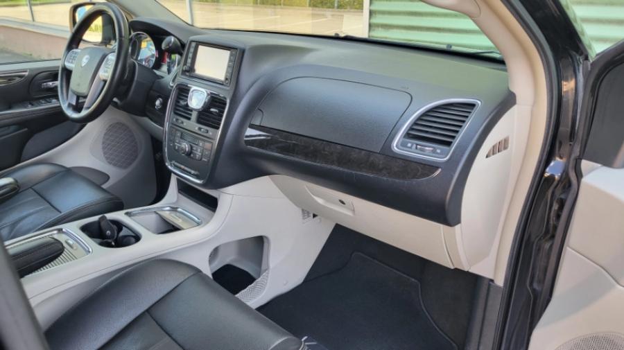 Pelēks Lancia Voyager 2012 Rīga, ar dzinēja tilpumu 2.80 L un nobraukumu 224 tūkst. km par 8550 €, foto 12 vietnē AUTOMOTO.COM.LV