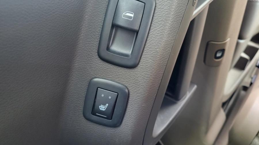 Pelēks Lancia Voyager 2012 Rīga, ar dzinēja tilpumu 2.80 L un nobraukumu 224 tūkst. km par 8550 €, foto 13 vietnē AUTOMOTO.COM.LV
