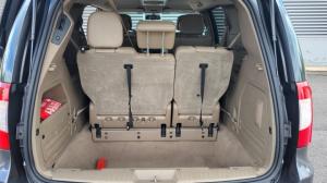 Pelēks Lancia Voyager 2012 Rīga, ar dzinēja tilpumu 2.80 L un nobraukumu 224 tūkst. km par 8550 €, foto 27 vietnē AUTOMOTO.COM.LV