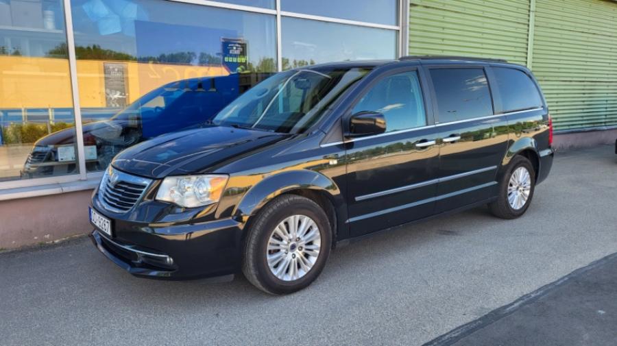 Pelēks Lancia Voyager 2012 Rīga, ar dzinēja tilpumu 2.80 L un nobraukumu 224 tūkst. km par 8550 €, foto 28 vietnē AUTOMOTO.COM.LV
