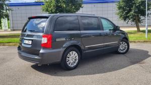 Pelēks Lancia Voyager 2012 Rīga, ar dzinēja tilpumu 2.80 L un nobraukumu 224 tūkst. km par 8550 €, foto 39 vietnē AUTOMOTO.COM.LV