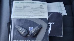 Pelēks Lancia Voyager 2012 Rīga, ar dzinēja tilpumu 2.80 L un nobraukumu 224 tūkst. km par 8550 €, foto 40 vietnē AUTOMOTO.COM.LV
