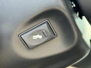 Pelēks Lancia Voyager 2012 Rīga, ar dzinēja tilpumu 2.80 L un nobraukumu 199 tūkst. km par 5500 €, foto 16 vietnē AUTOMOTO.COM.LV