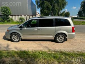 Pelēks Lancia Voyager 2012 Rīga, ar dzinēja tilpumu 2.80 L un nobraukumu 375 tūkst. km par 4500 €, foto 9 vietnē AUTOMOTO.COM.LV