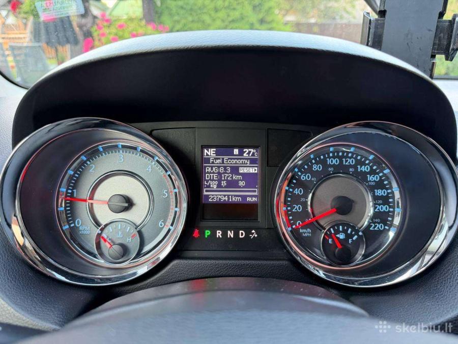 Pelēks Lancia Voyager 2012 Mažeikiai, ar dzinēja tilpumu 2.80 L un nobraukumu 238 tūkst. km par 10500 €, foto 8 vietnē AUTOMOTO.COM.LV
