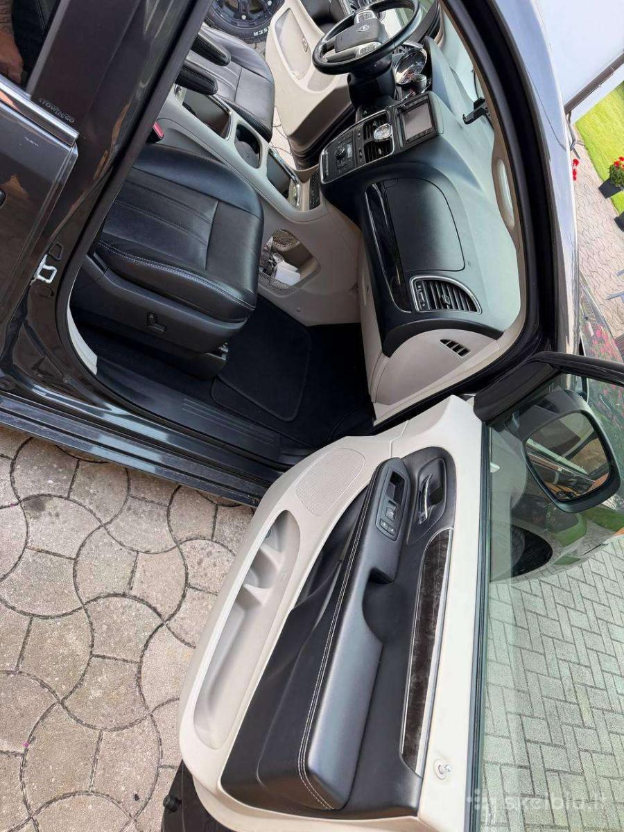 Pelēks Lancia Voyager 2012 Mažeikiai, ar dzinēja tilpumu 2.80 L un nobraukumu 238 tūkst. km par 10500 €, foto 11 vietnē AUTOMOTO.COM.LV