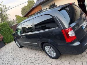 Pelēks Lancia Voyager 2012 Mažeikiai, ar dzinēja tilpumu 2.80 L un nobraukumu 238 tūkst. km par 10500 €, foto 16 vietnē AUTOMOTO.COM.LV