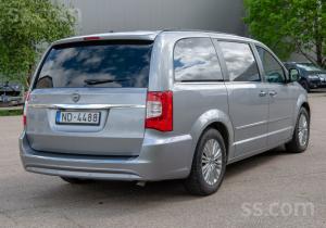 Серый Лянча Voyager 2013 в Цесис, объемом двигателя 2.80 л и пробегом 220 тыс. км за 10300 €, фото 6 на AUTOMOTO.COM.LV