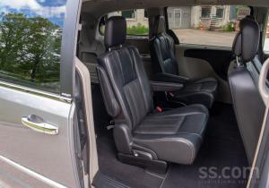 Серый Лянча Voyager 2013 в Цесис, объемом двигателя 2.80 л и пробегом 220 тыс. км за 10300 €, фото 23 на AUTOMOTO.COM.LV