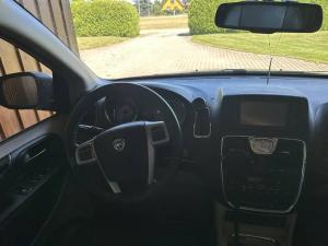 Grey Lancia Voyager 2013 in Talsi, with an engine capacity of 2.80 L and mileage of 270 thousand km for 11200 €, photo 18 on AUTOMOTO.COM.LV