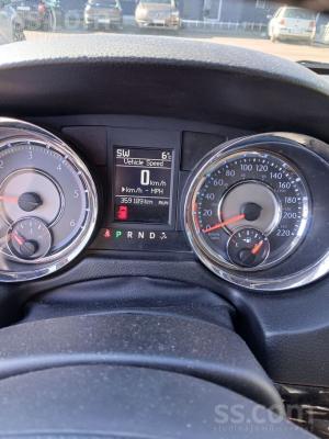 Pelēks Lancia Voyager 2013 Rīga, ar dzinēja tilpumu 2.80 L un nobraukumu 364 tūkst. km par 4600 €, foto 7 vietnē AUTOMOTO.COM.LV