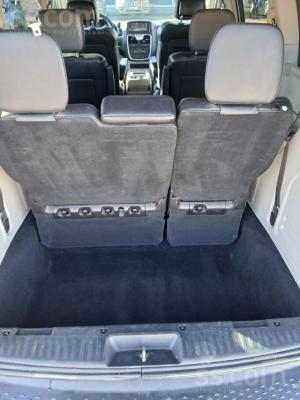 Pelēks Lancia Voyager 2013 Rīga, ar dzinēja tilpumu 2.80 L un nobraukumu 364 tūkst. km par 4600 €, foto 10 vietnē AUTOMOTO.COM.LV