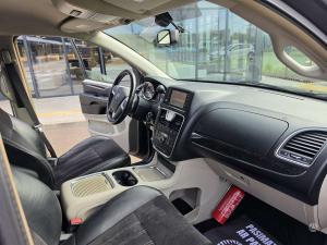 Pelēks Lancia Voyager 2013 Kauņa, ar dzinēja tilpumu 2.80 L un nobraukumu 241 tūkst. km par 5550 €, foto 6 vietnē AUTOMOTO.COM.LV