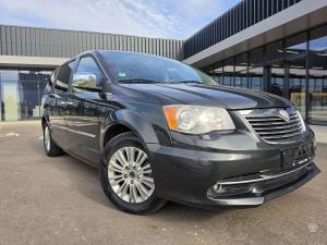 Pelēks Lancia Voyager 2013 Kauņa, ar dzinēja tilpumu 2.80 L un nobraukumu 241 tūkst. km par 5550 €, foto 30 vietnē AUTOMOTO.COM.LV