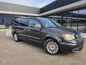 Pelēks Lancia Voyager 2013 Kauņa, ar dzinēja tilpumu 2.80 L un nobraukumu 241 tūkst. km par 5550 €, foto 32 vietnē AUTOMOTO.COM.LV