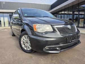 Pelēks Lancia Voyager 2013 Kauņa, ar dzinēja tilpumu 2.80 L un nobraukumu 241 tūkst. km par 5550 €, foto 33 vietnē AUTOMOTO.COM.LV