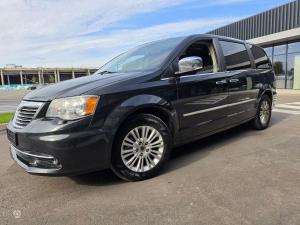 Pelēks Lancia Voyager 2013 Kauņa, ar dzinēja tilpumu 2.80 L un nobraukumu 241 tūkst. km par 5550 €, foto 38 vietnē AUTOMOTO.COM.LV