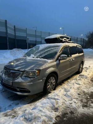 Pelēks Lancia Voyager 2014 Viļņa, ar dzinēja tilpumu 2.78 L un nobraukumu 220 tūkst. km par 5500 €, foto  vietnē AUTOMOTO.COM.LV