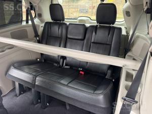 Pelēks Lancia Voyager 2014 Ogre, ar dzinēja tilpumu 2.80 L un nobraukumu 216 tūkst. km par 9280 €, foto 18 vietnē AUTOMOTO.COM.LV