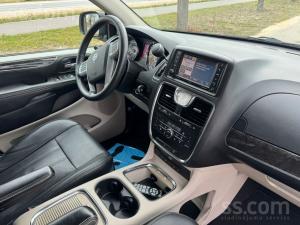 Pelēks Lancia Voyager 2014 Ogre, ar dzinēja tilpumu 2.80 L un nobraukumu 216 tūkst. km par 9280 €, foto 26 vietnē AUTOMOTO.COM.LV
