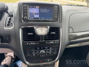 Pelēks Lancia Voyager 2014 Ogre, ar dzinēja tilpumu 2.80 L un nobraukumu 216 tūkst. km par 9280 €, foto 32 vietnē AUTOMOTO.COM.LV