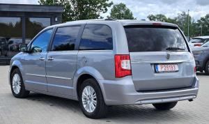 Серый Лянча Voyager 2014 в Таураге, объемом двигателя 2.80 л и пробегом 268 тыс. км за 4600 €, фото 8 на AUTOMOTO.COM.LV