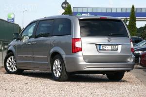 Pelēks Lancia Voyager 2015 Tukums, ar dzinēja tilpumu 2.80 L un nobraukumu 0 tūkst. km par 12700 €, foto 3 vietnē AUTOMOTO.COM.LV