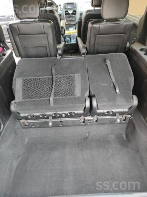 Pelēks Lancia Voyager 2015 Rīga, ar dzinēja tilpumu 2.80 L un nobraukumu 151 tūkst. km par 9980 €, foto 9 vietnē AUTOMOTO.COM.LV